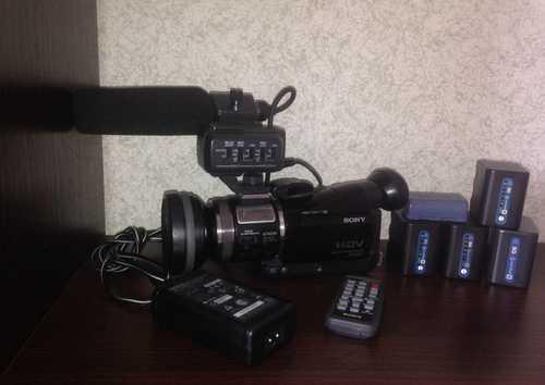 Видеокамера Sony HVR-V1E