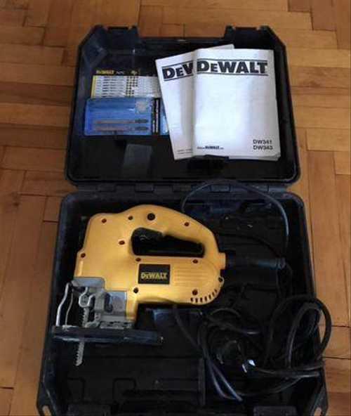 Электролобзик dewalt DW341K 550 Вт