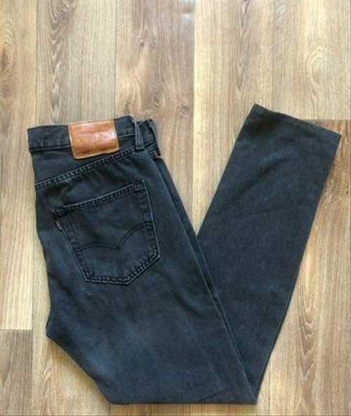 Джинсы Levi's