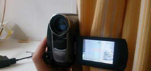 Продам видеокамеру samsung vp-d371i