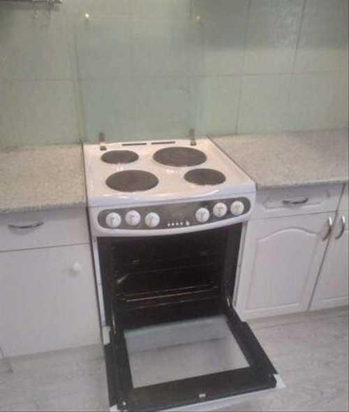 Электрическая плита с духовкой Kaizer