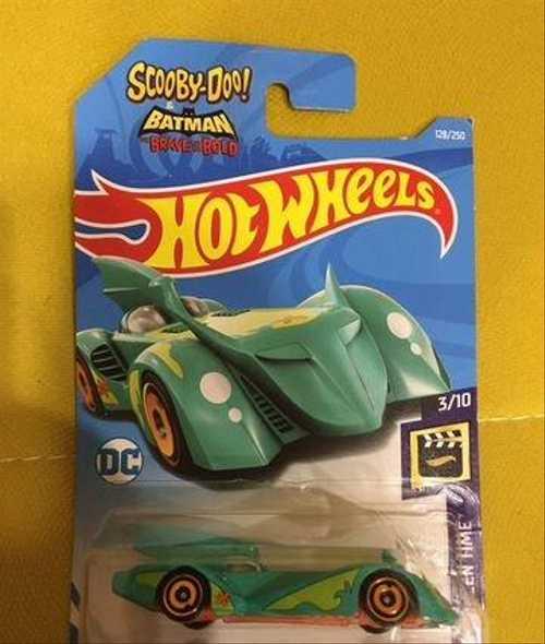 Hot wheels batmobil (scooby doo)
