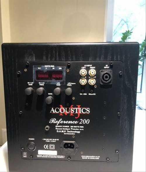 Mj acoustics reference 200