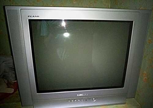Телевизор Самсунг 21" с ЭЛТ экраном