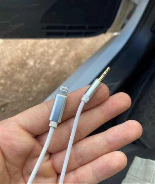 Lightning AUX кабель для iPhone