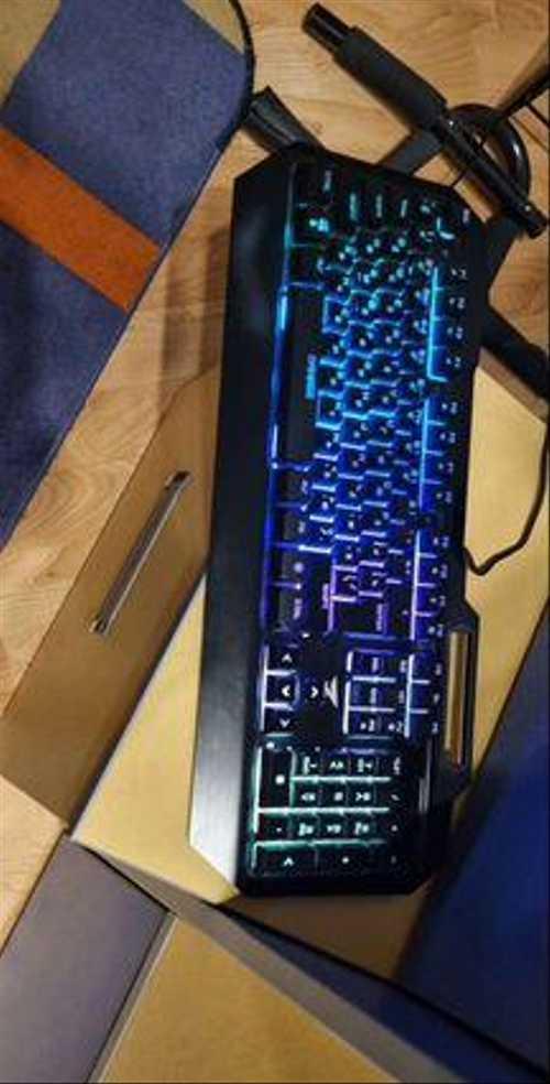 Клавиатура zet damage. Клавиатура Damage. Управление подсветкой клавиатуры Defender. Zet Gaming Keyboard.