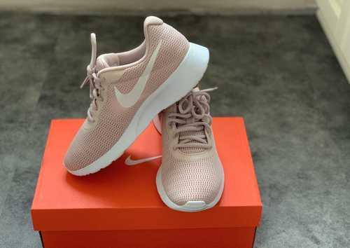 Кроссовки Nike Roshe run