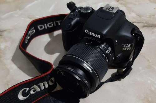 Зеркальный фотоаппарат Canon EOS 550
