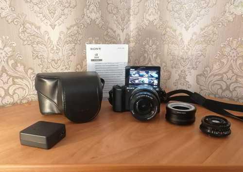 Sony Alpha a5000 + 2 объектива + аксессуары