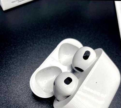 Наушник AirPods 3 + чехол