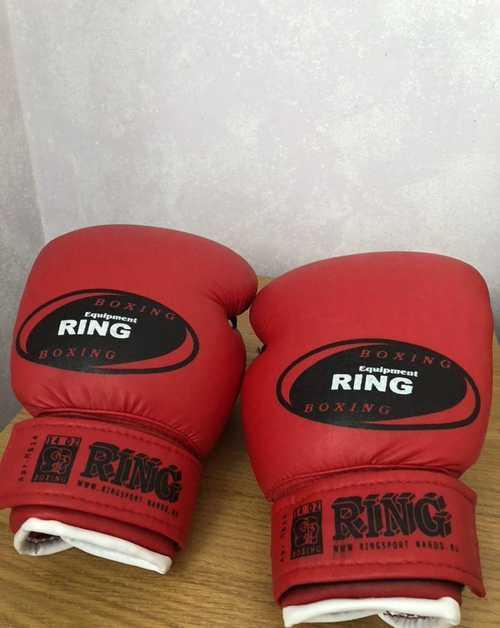 Боксерские перчатки Ring