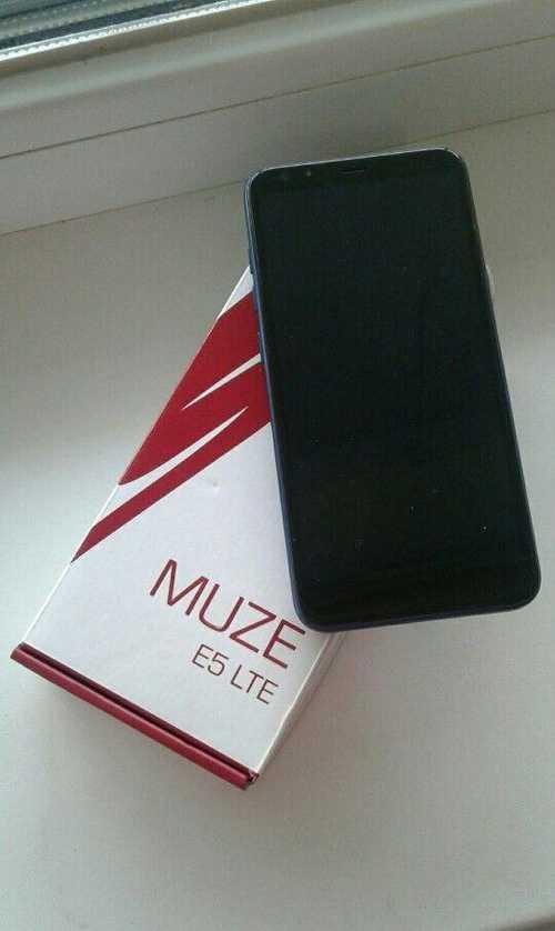 Телефон Prestigio muze e5 lte