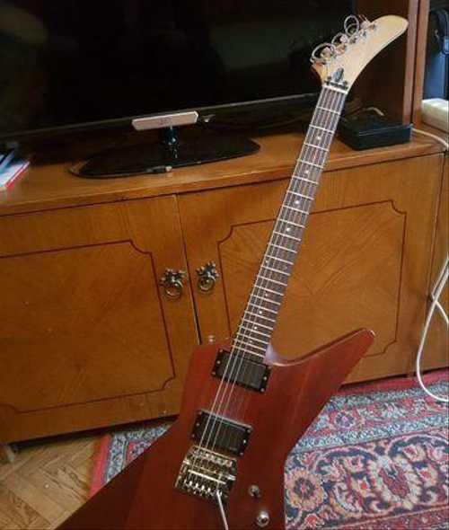 Продаю гитару gibson explorer Re-issue 83