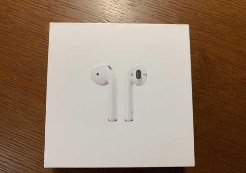 Упаковка от Apple AirPods