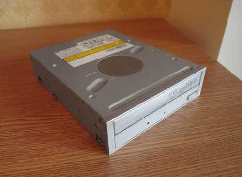 DVD-RW привод/дисковод NEC