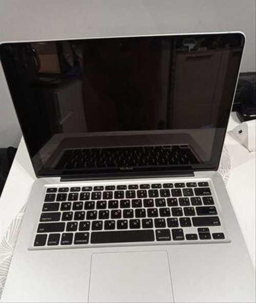 Apple MacBook a1286 2008 года на запчасти