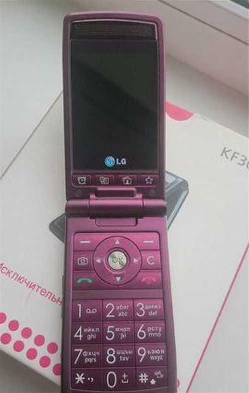 Телефон LG KF300