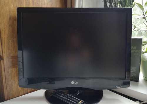 Телевизор LG 22LG3050 на детали