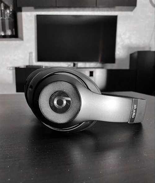 Beats studio 2.0