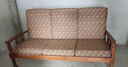 Кабинетные диван и 2 кресла советского периода