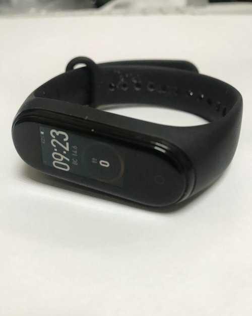 Часы Xiaomi Mi Band 4 арт.0364/988
