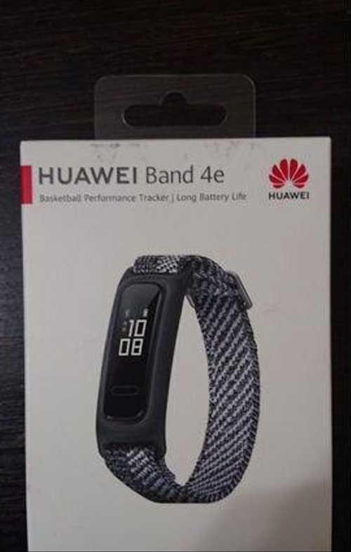 Фитнес браслет Huawei Band 4e