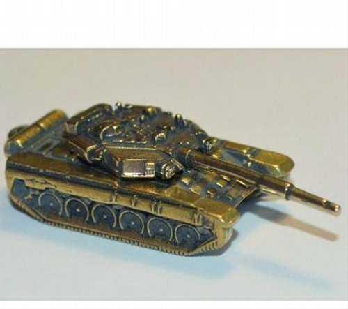 Танк из латуни. Фигурка танка т 80\. Модель танка из латуни. Танк сувенирный из латуни.