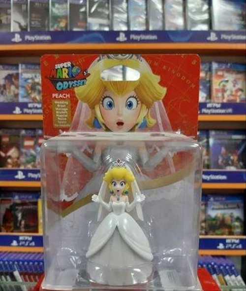 Amiibo Peach (на свадьбе)