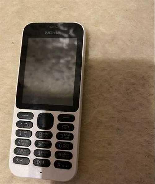 Мобильный телефон Nokia 215 Dual SIM (белый)