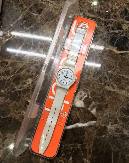 Часы Swatch GW151
