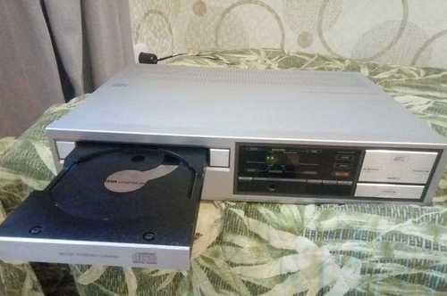 Сд проигрыватель Philips CD-204