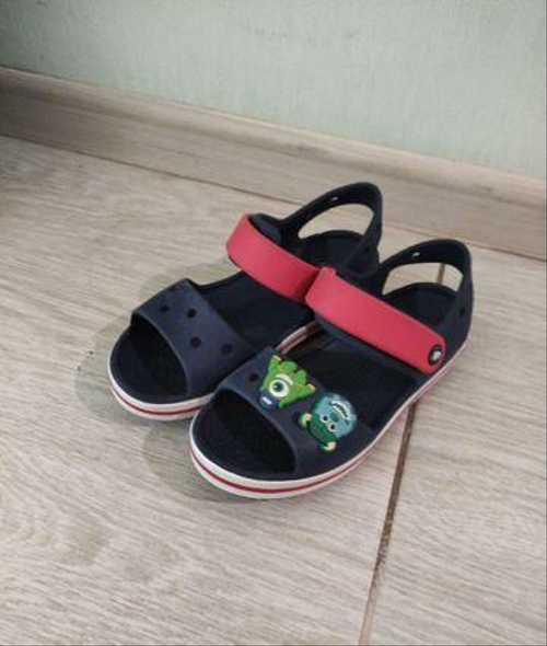 Сандалии crocs j1