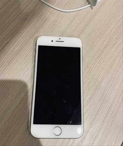 Телефон iPhone8 256 г