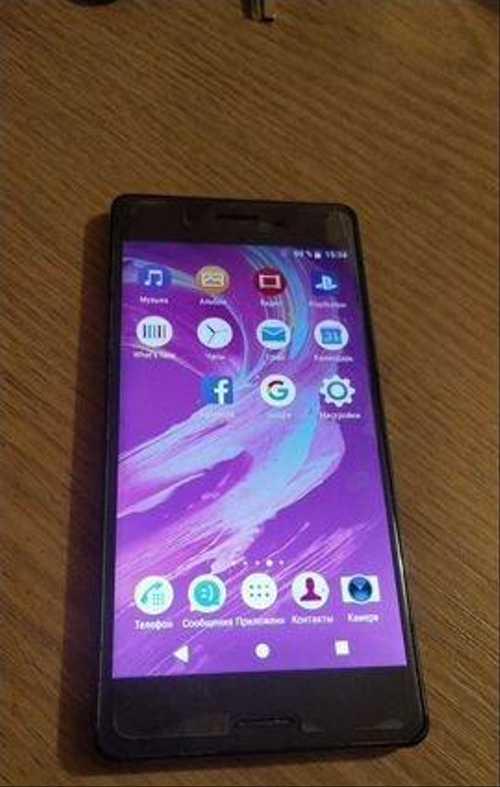 Телефон Sony Xperia X