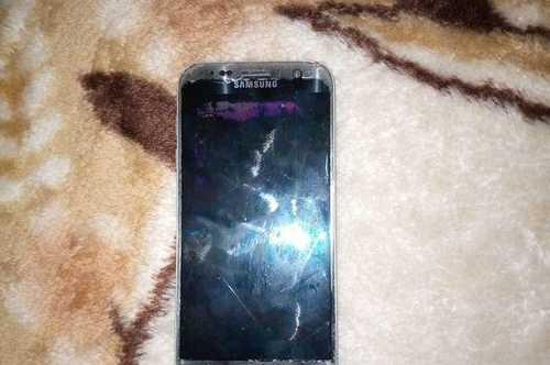 Телефон Samsung galaxy s7 2017