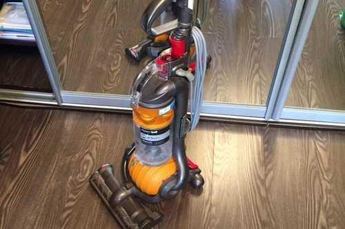 Пылесос Dyson ball dc 24