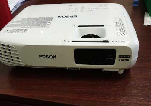 Проектор лазерный Epson H550 B