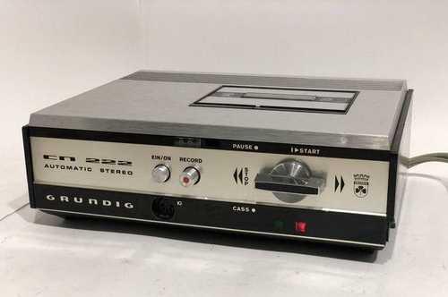 Кассетная дека Grundig CN222