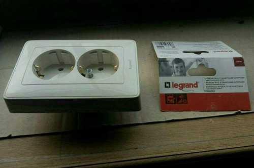 Розетки двойные Legrand