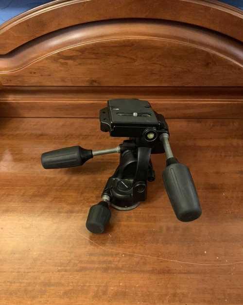 Штативная голова Manfrotto 808RC4