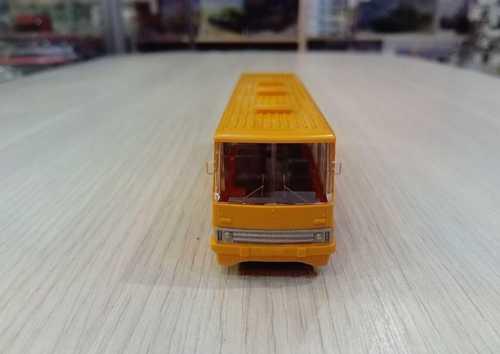 Модель автобуса Ikarus-260 1:87