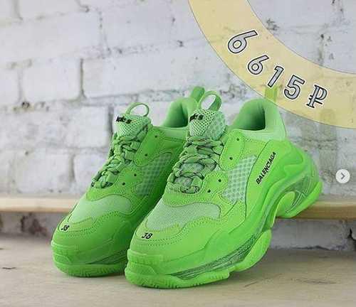 Кроссовки Triple S