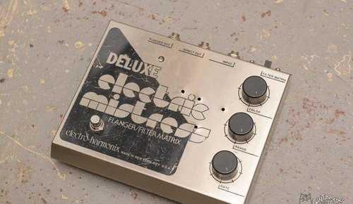 EHX Deluxe Electric Mistress