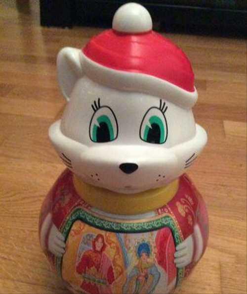 Неваляшка Кот
