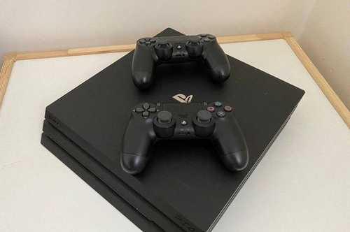 PS4 Pro 1TB + 2 DualShock