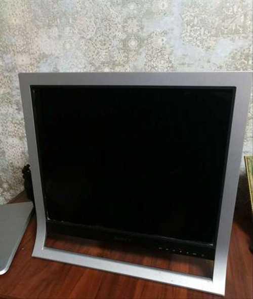 Монитор Sony 19 SDM HS95P