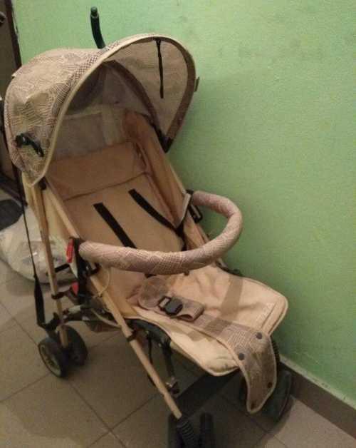 Коляска сидячая