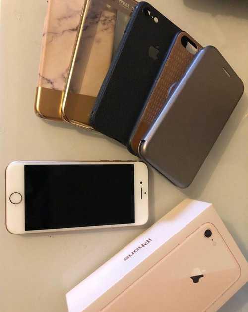 Телефон iPhone 8 64GB Gold