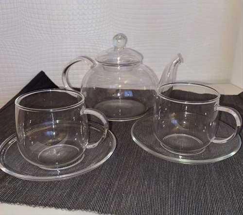Сервиз чайный: чайник и 2 чайные пары