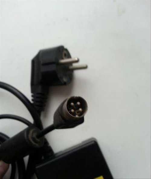Блок питания 12V. 3-PIN